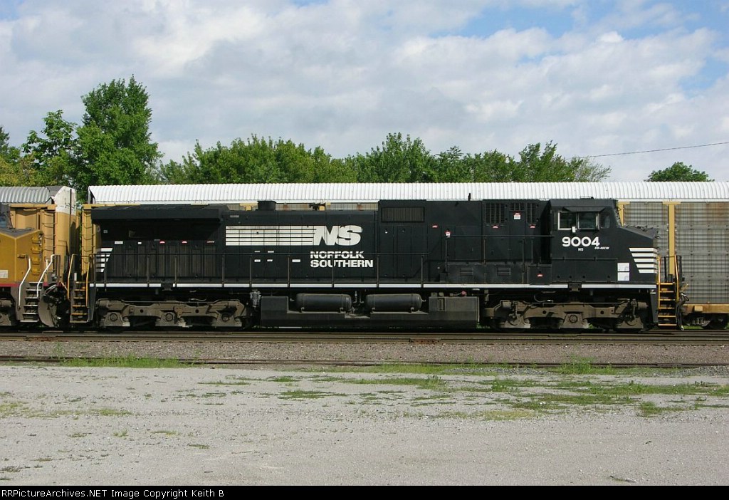 NS 9004
